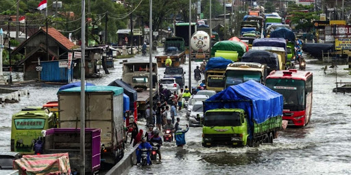 Afloat 2.0 Housing Competition | Semarang | About